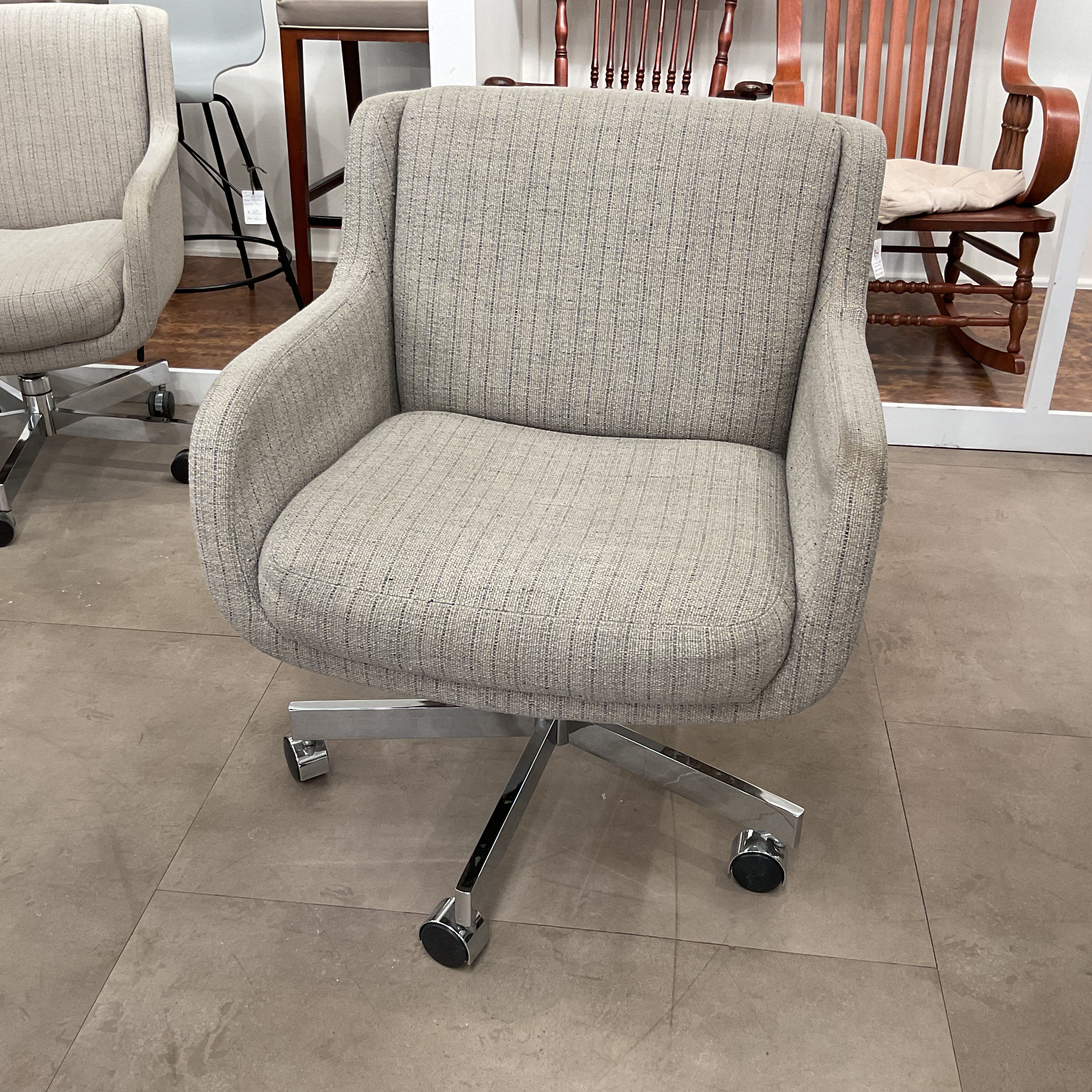 MCM Office Chair – TOSA Furniture Boutique