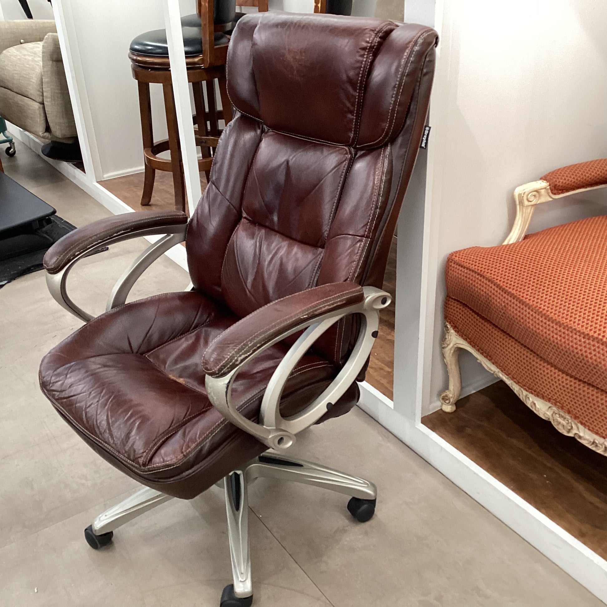Broyhill computer chair store